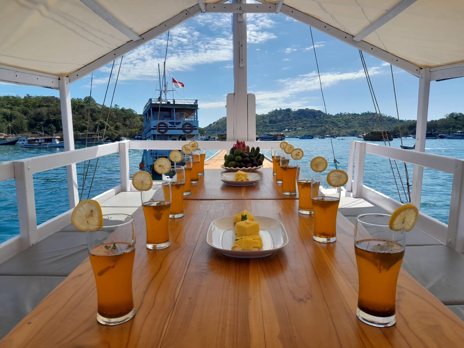 Asterix Komodo Boat Charter - Sailing Trip Indonesia